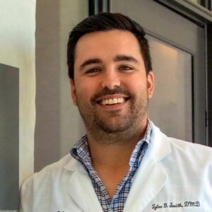 Iroquois Dentistry | Dentist in Nashville | Dr. K.B. Parkes, Dr. Smith ...